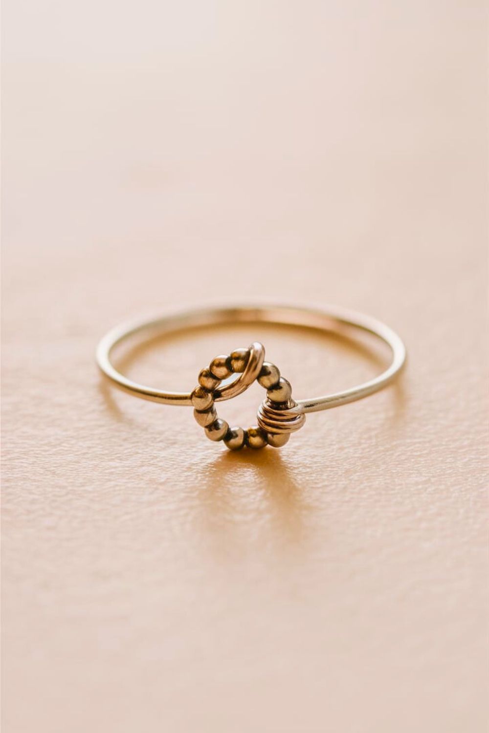 20 DIY Beaded Rings [Make Within Minutes] – craftydiyers.com