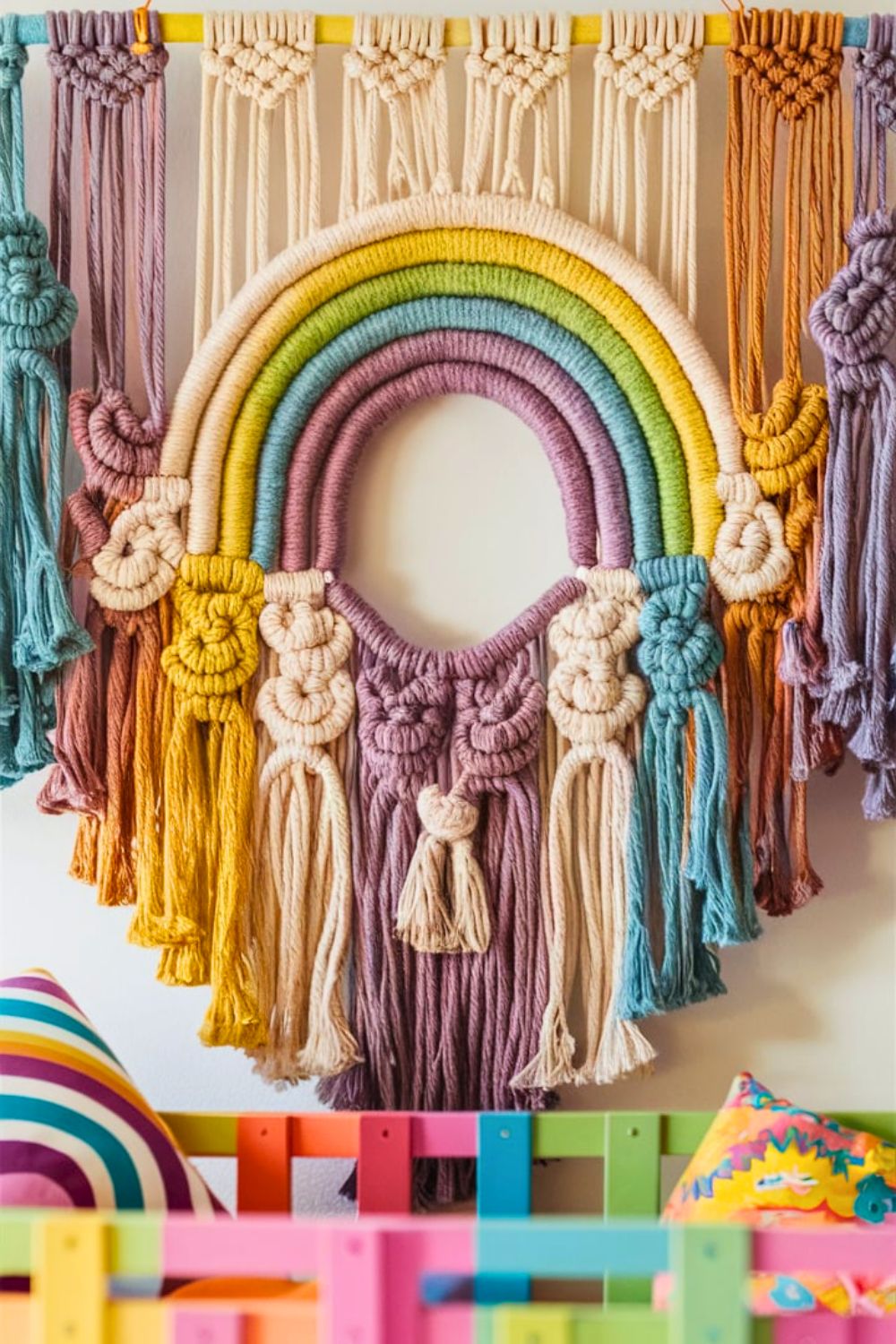 25 DIY Macrame Wall Hanging [For Every Room] – craftydiyers.com